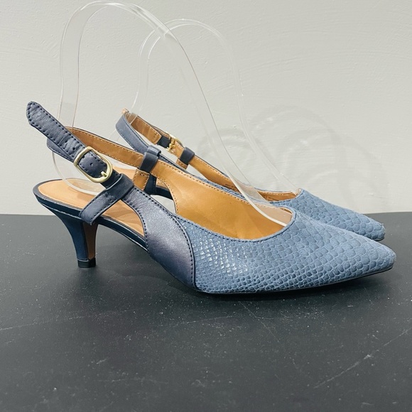 Clarks | Shoes | Clarks Artisan Sage Ursa Low Heel Slingbacks Womens ...